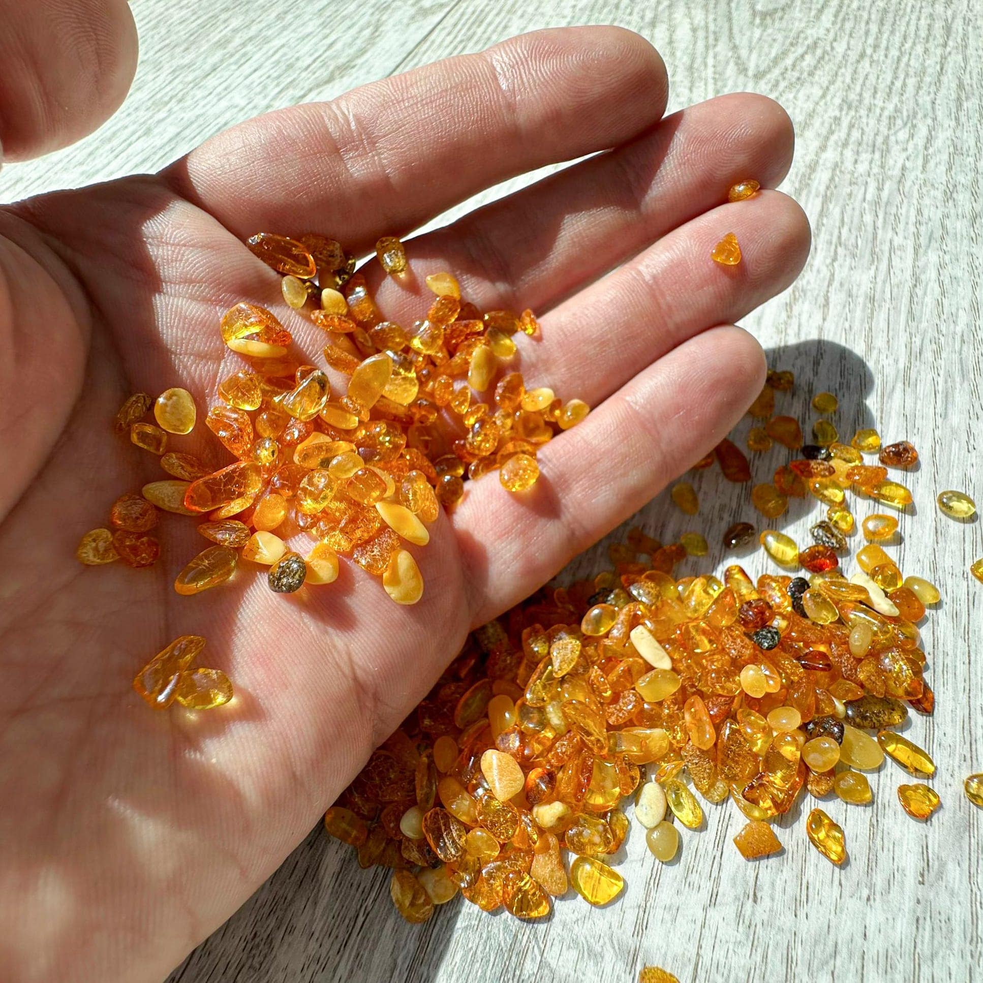 Kaip Apdirbimas Baltijos Gintaras | Karališka Juvelyrika | Gintaro ...